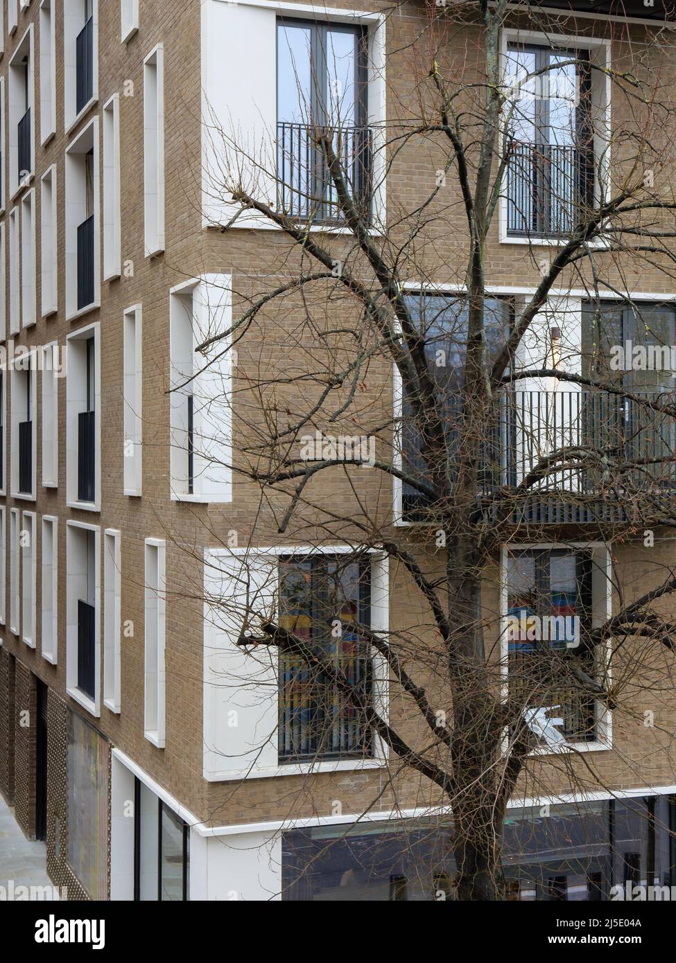 Facade of a modern apartment building in London, UK Stock Photo - Alamy