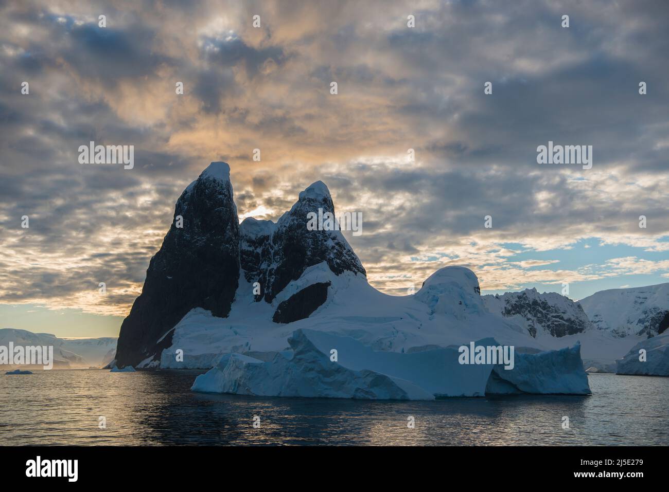 Mountain view in Antarctica sunset in the morning Stock Photo - Alamy