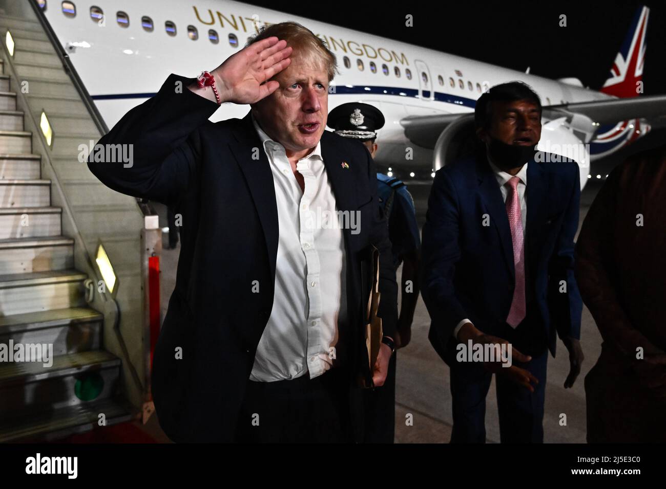 Prime minister boris johnson boards his plane hi-res stock photography ...