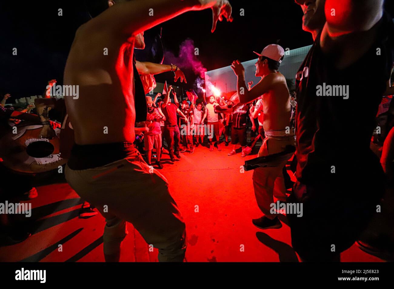 Pase rojo hi-res stock photography and images - Alamy