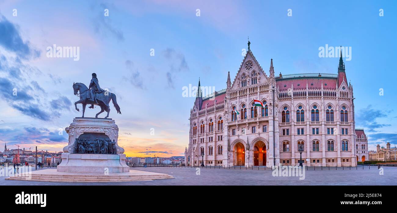 Panorama of Lajos Kossuth Square with Gothic Parliament building and ...