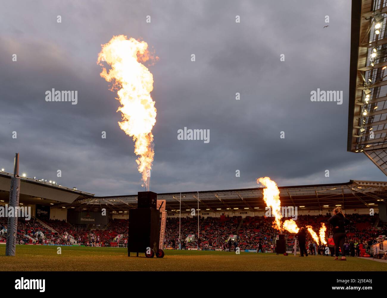 Pyrotechnics rugby uk hi-res stock photography and images - Alamy