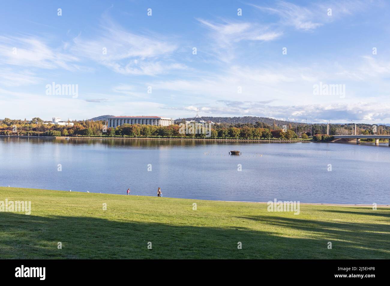 Lake Burley Griffin in Canberra city centre with National Library ...