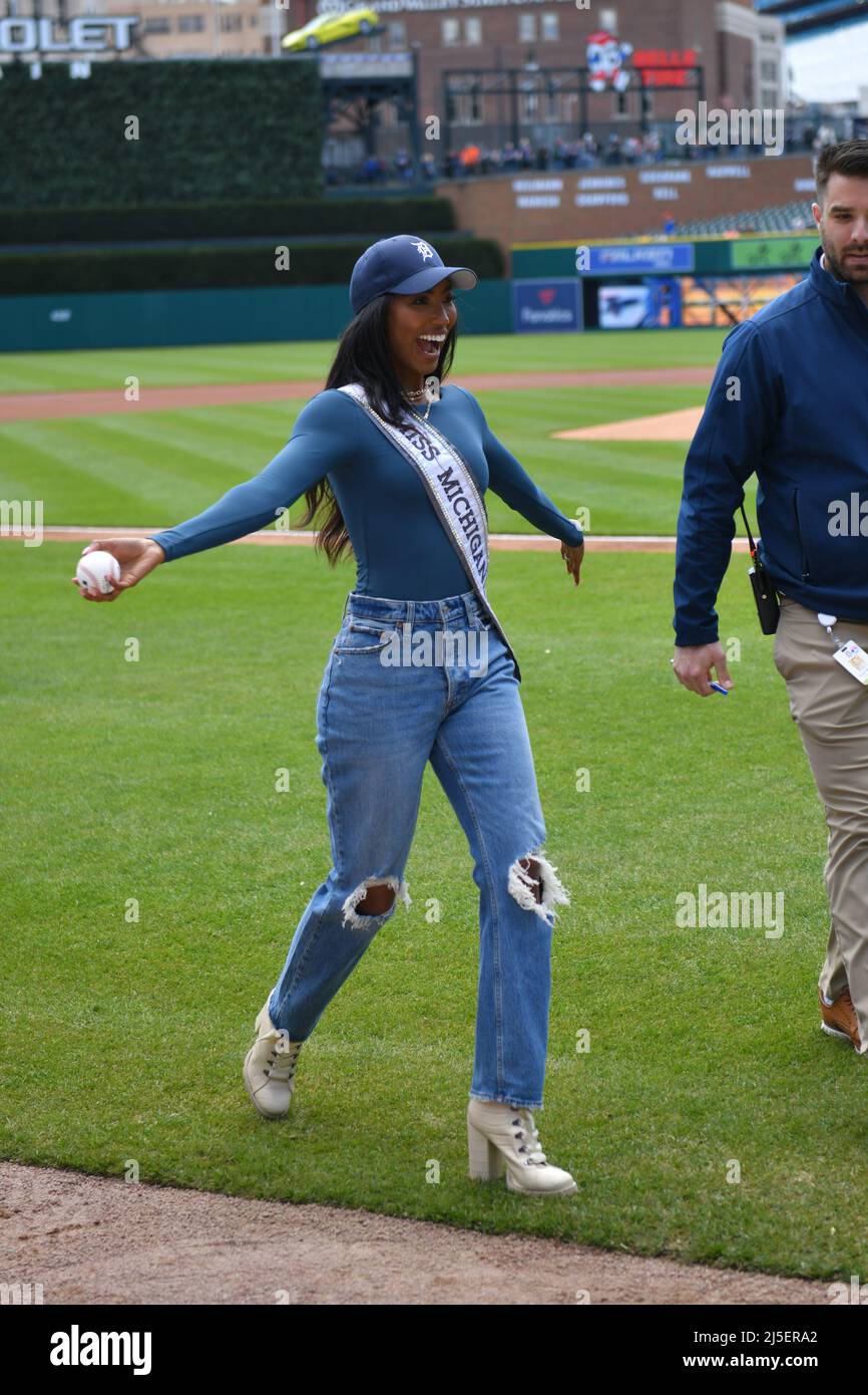 Miss michigan usa taylor hale hi-res stock photography and images - Alamy