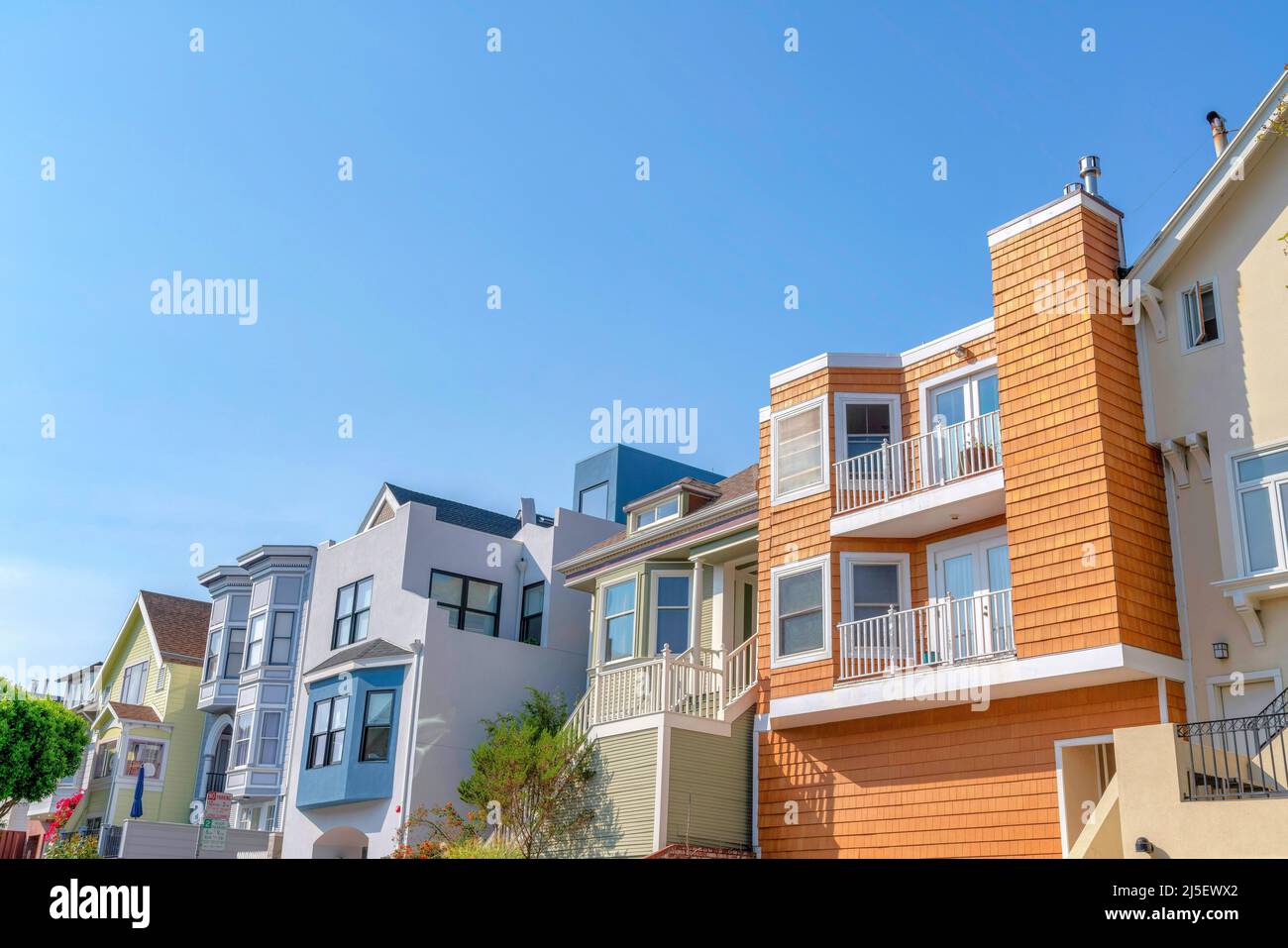 Complex houses in the suburbs of San Francisco, California Stock Photo ...