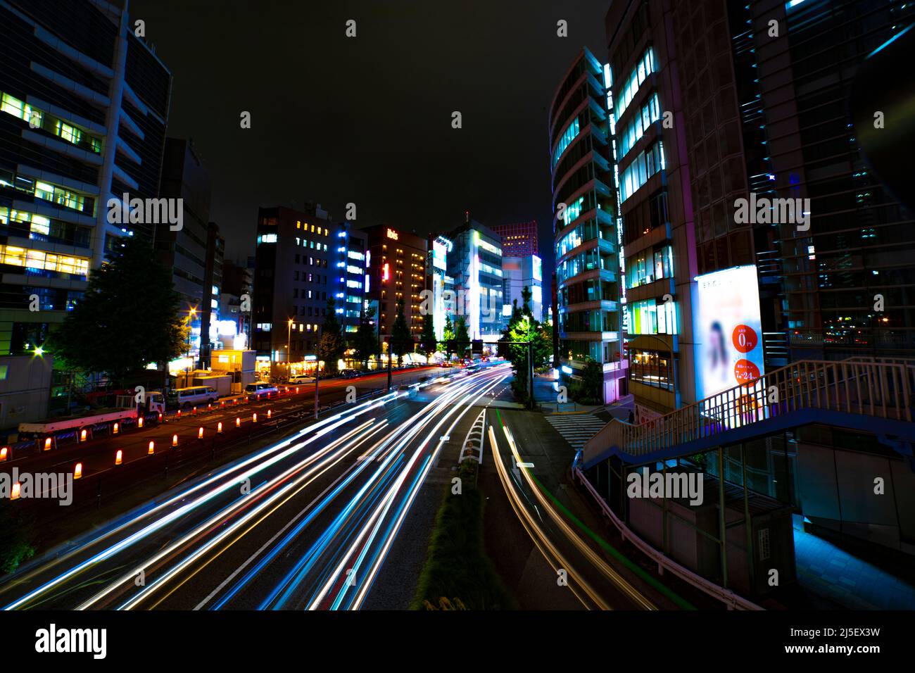 A timelapse of the street at the neon town in Shinjuku Tokyo Stock ...