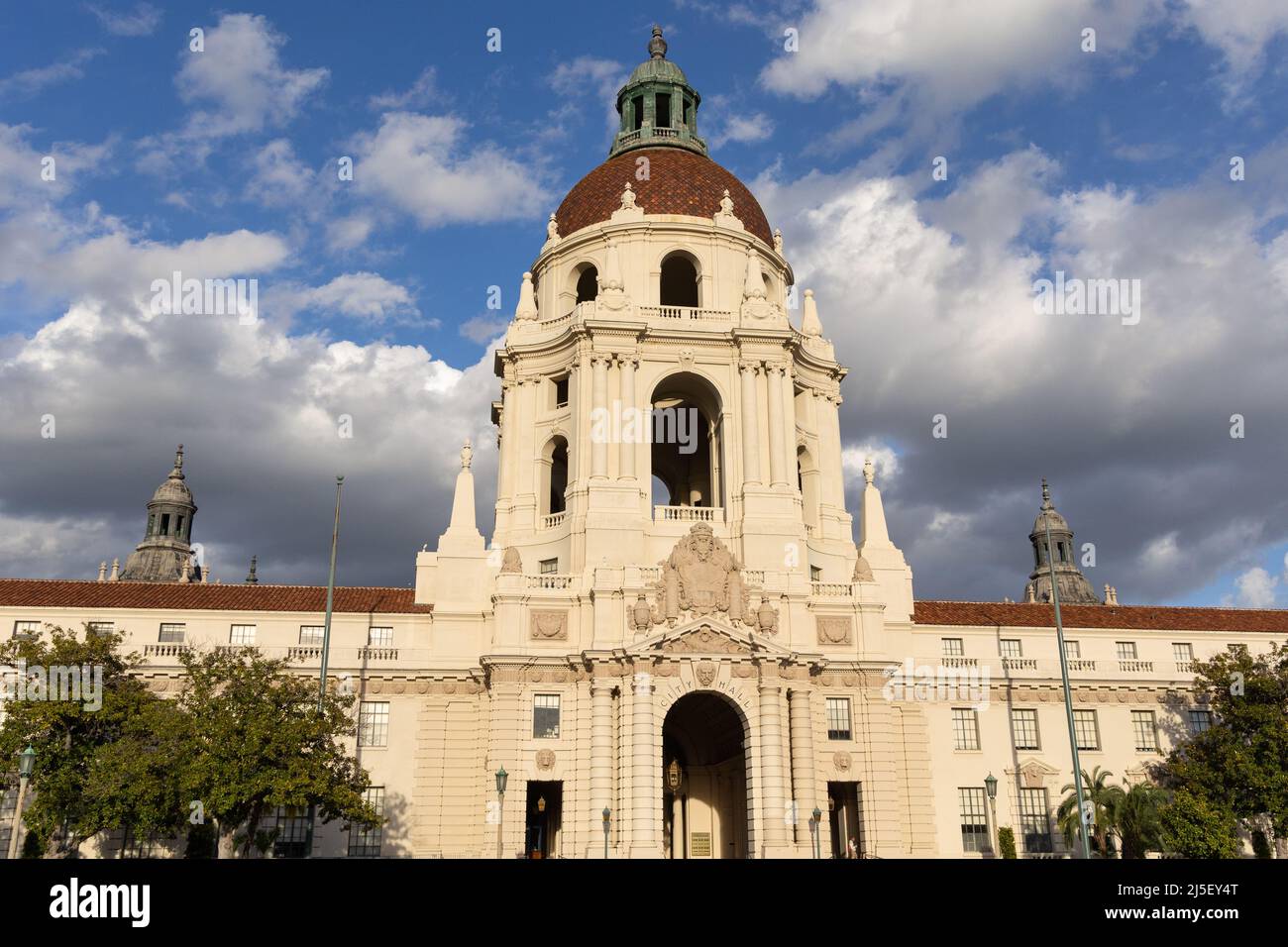 Pasadena town hall hi-res stock photography and images - Alamy