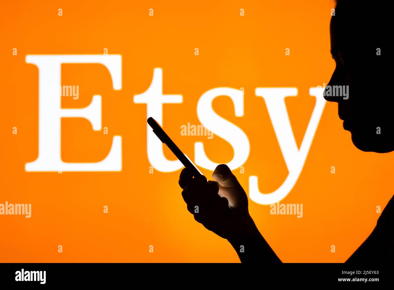 Etsy woman hi-res stock photography and images - Alamy