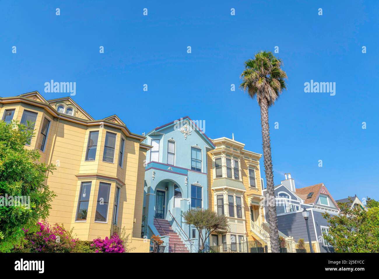 Complex houses in the neighborhood of San Francisco, California Stock ...