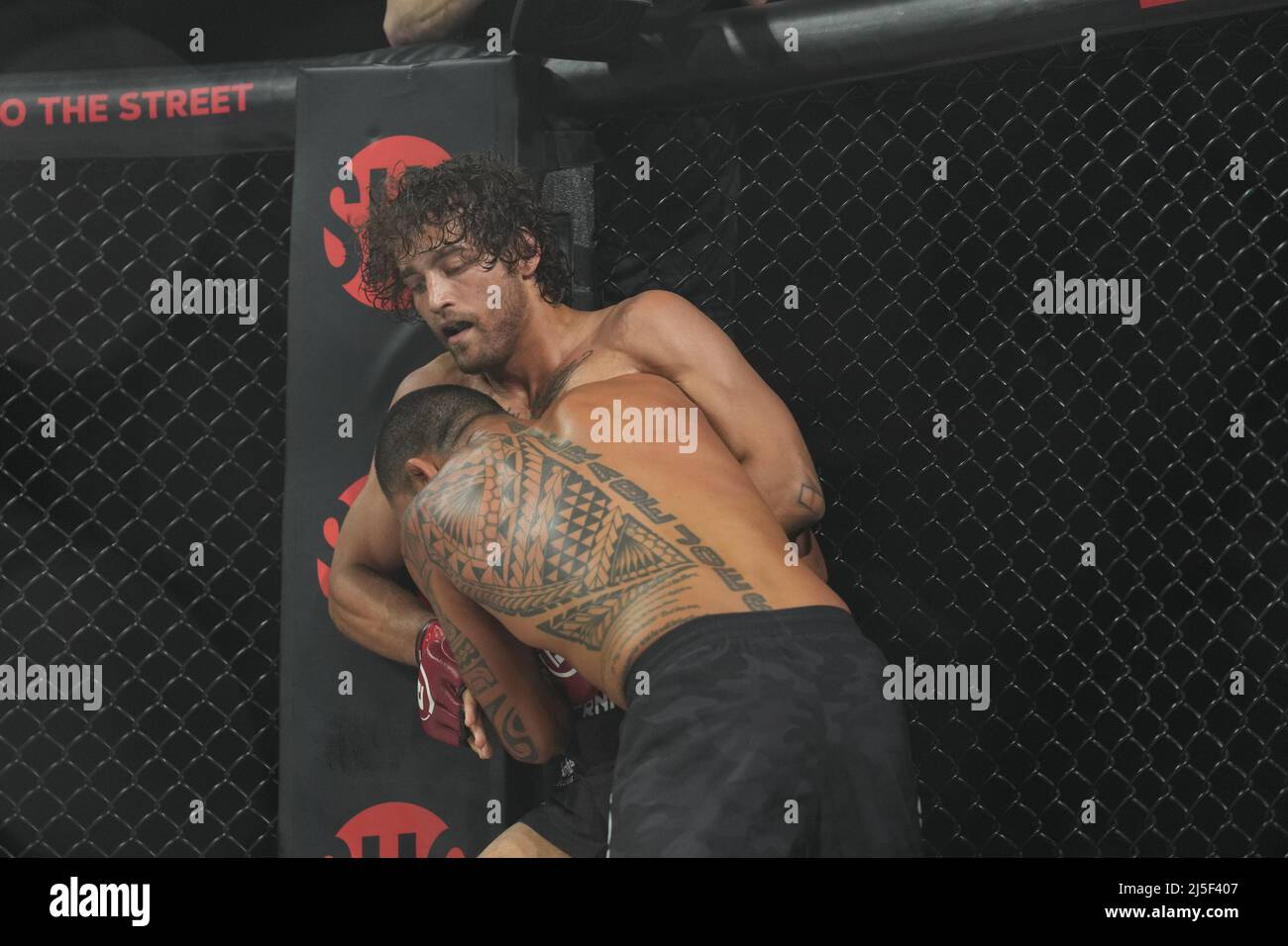 Hawaii, USA. 22nd Apr, 2022. HONOLULU, HAWAII - April 22: Dante Schiro ...