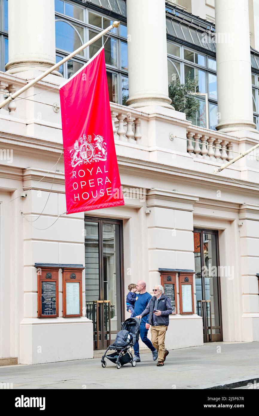 Bow street royal opera house hi-res stock photography and images - Alamy