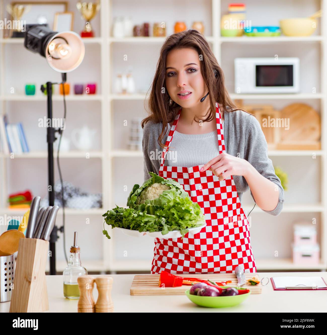 The food cooking tv show in the studio Stock Photo - Alamy