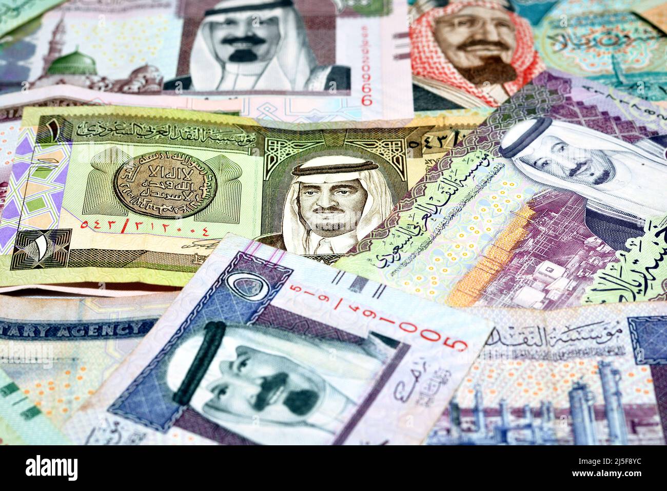 Background of a pile of Saudi Arabia riyals banknotes money bills of ...