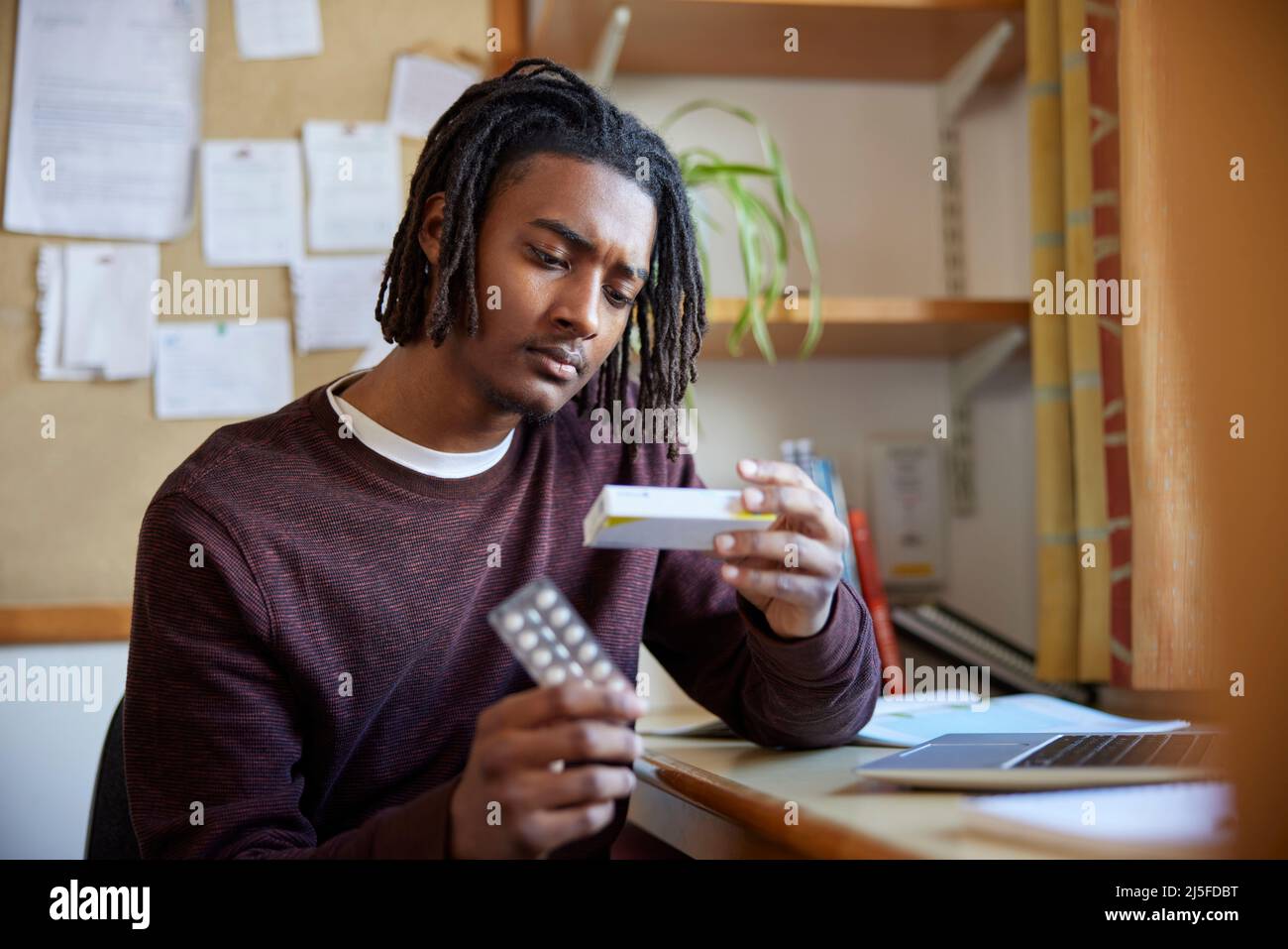 Sick student hi-res stock photography and images - Alamy