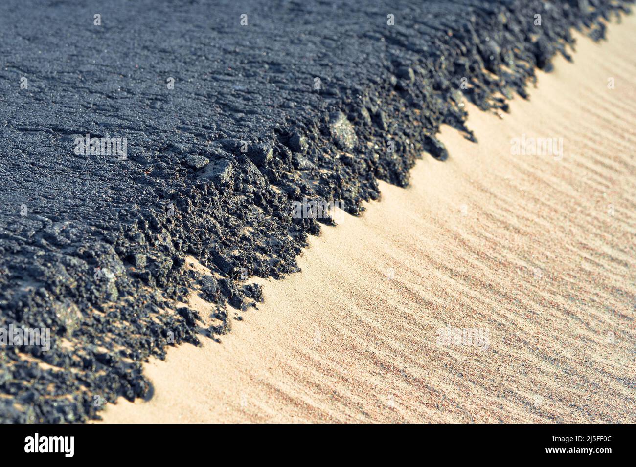 Closeup gravel pavement texture hi-res stock photography and images - Alamy
