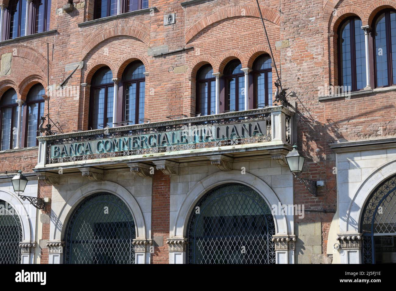 Italian bank hi-res stock photography and images - Alamy