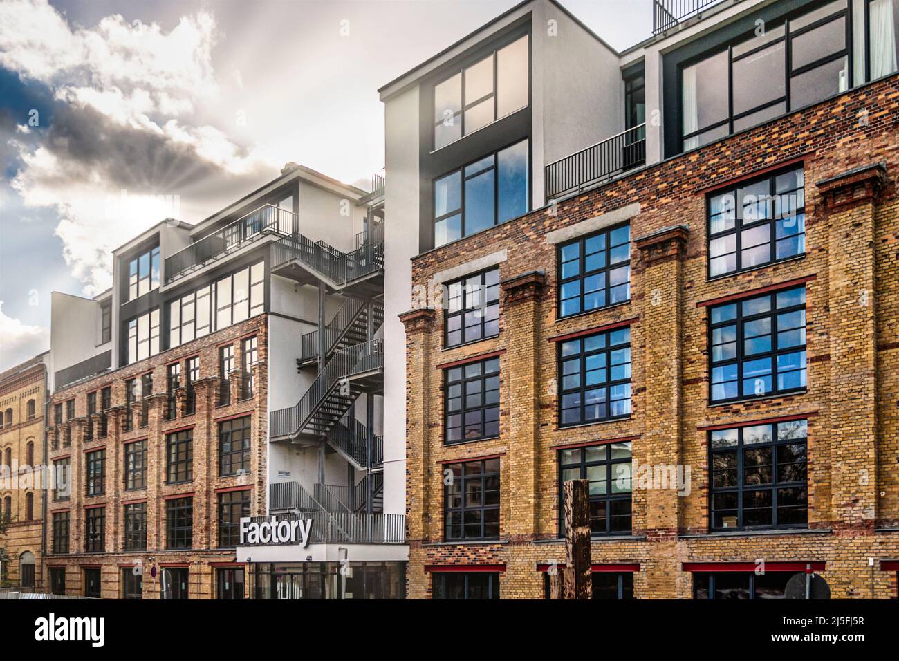 Logo berg hi-res stock photography and images - Alamy