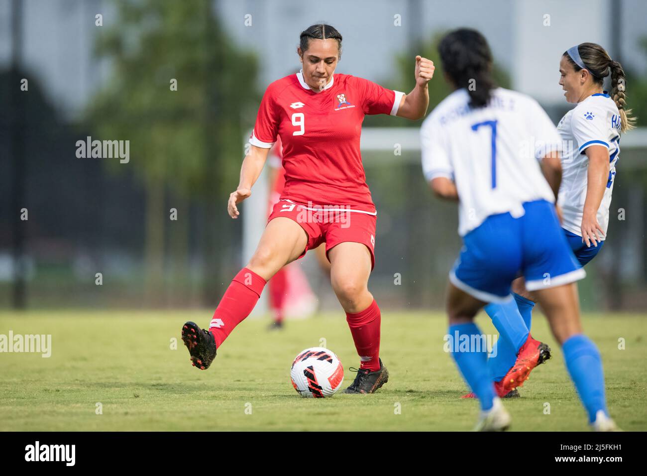 Blacktown, Australia. 22nd Apr, 2022. Finehika Carol Finau (L) of the ...
