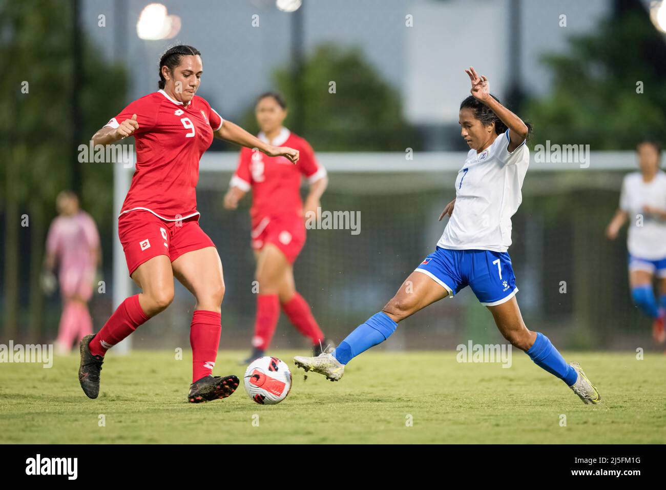 Blacktown, Australia. 22nd Apr, 2022. Finehika Carol Finau (L) of the ...
