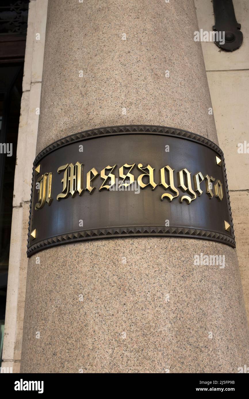 Il Messaggero Newspaper Offices Rome Italy Stock Photo - Alamy