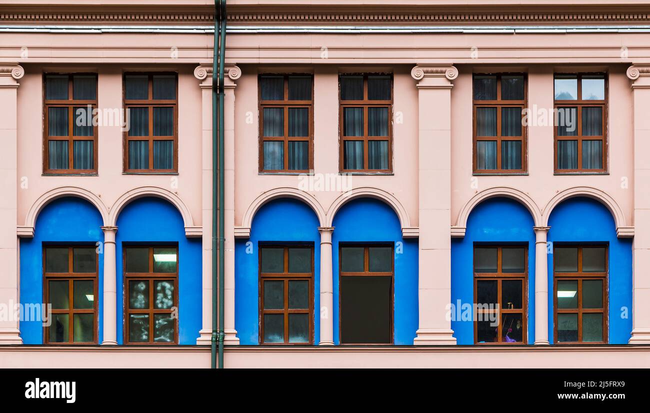 Bifora window hi-res stock photography and images - Alamy