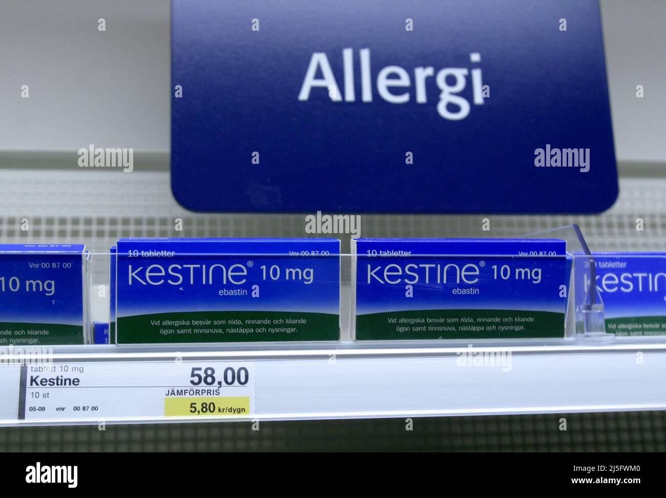 Kestine 10 mg photographed in a pharmacy Stock Photo - Alamy