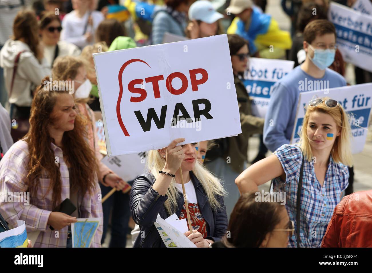 Pro putin poster hi-res stock photography and images - Alamy