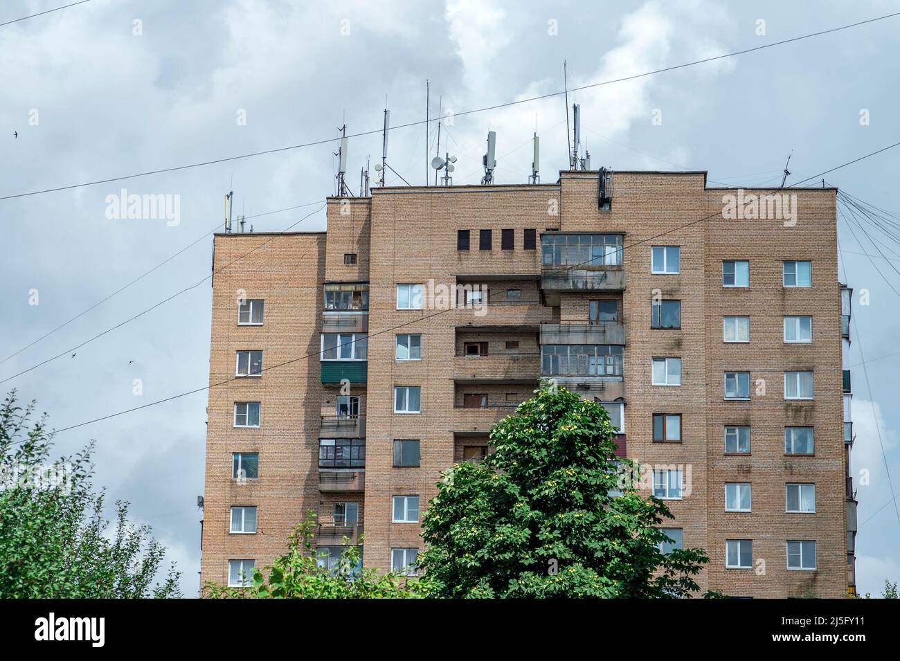 Cellular antennas rooftop hi-res stock photography and images - Alamy