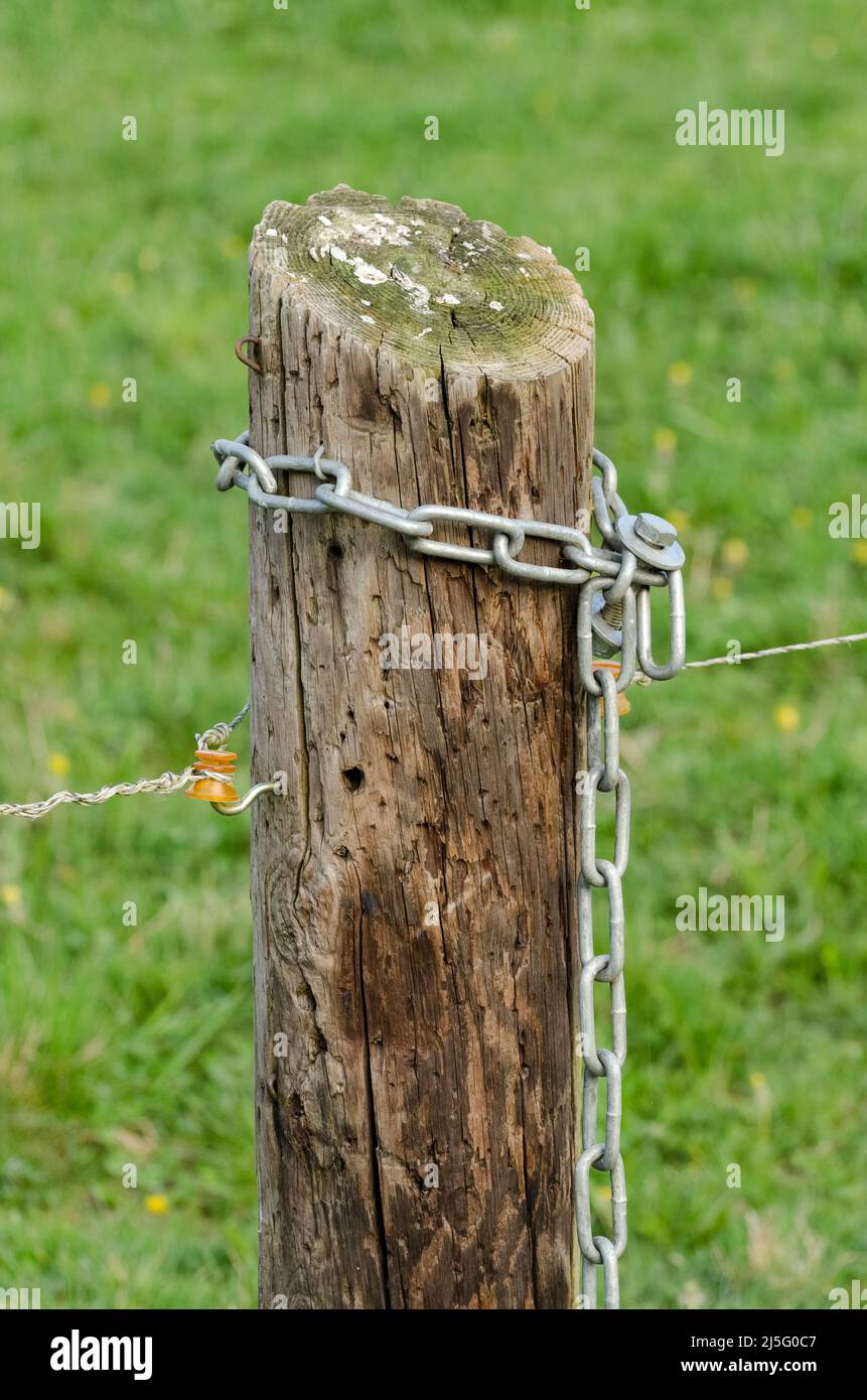 Metallic barrier hi-res stock photography and images - Alamy