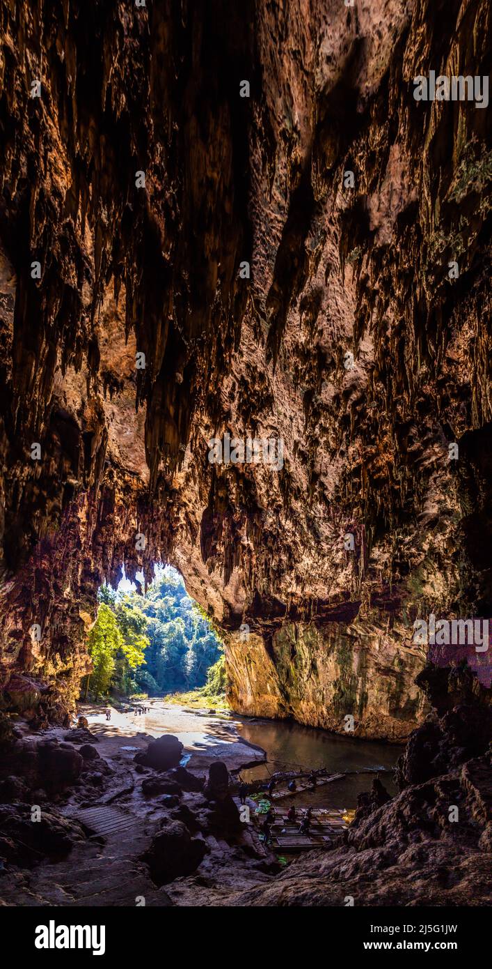 Tham Lod Cave near Pai, in Mae Hong Son, Thailand Stock Photo - Alamy