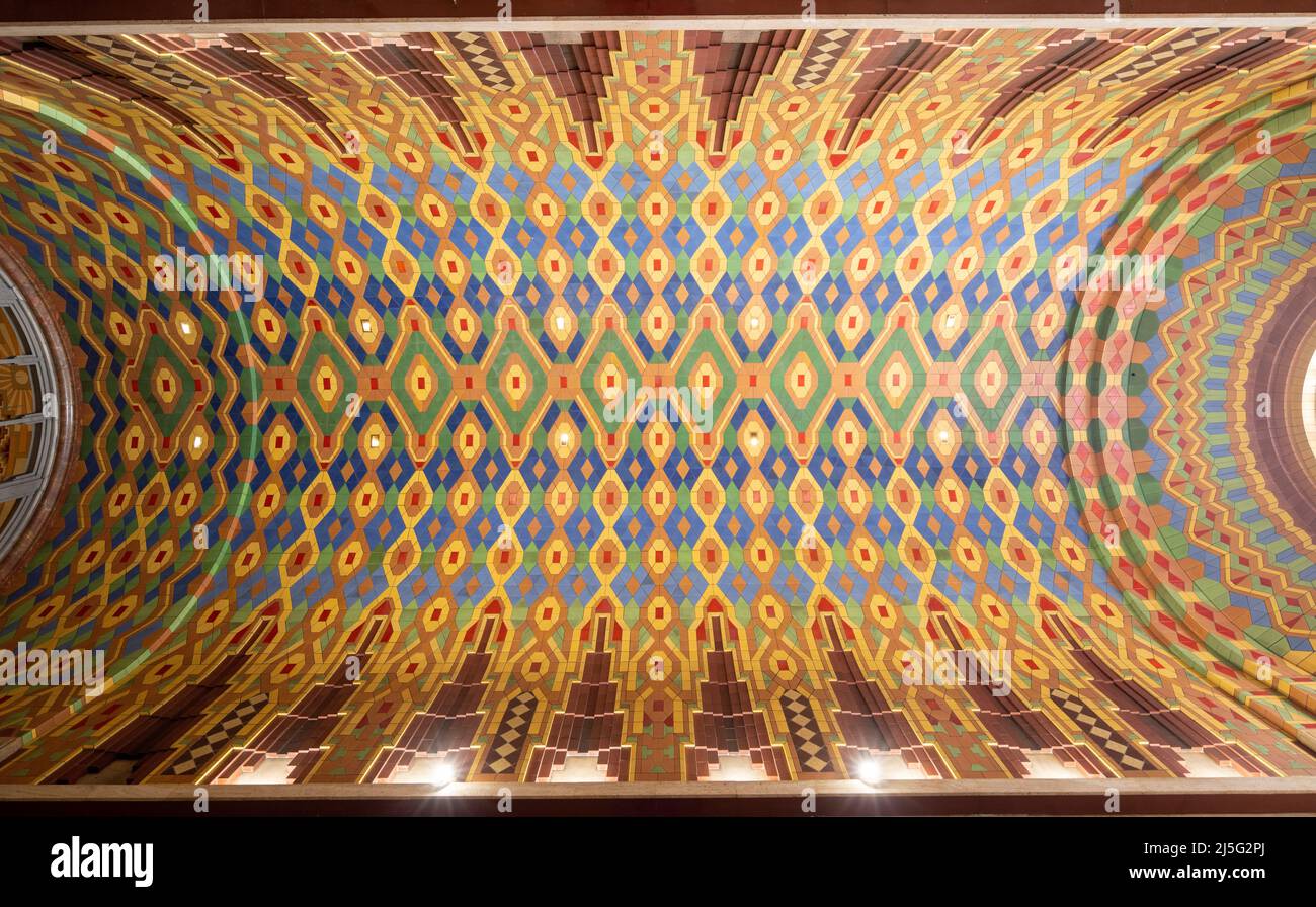 Rookwood tile hi-res stock photography and images - Alamy