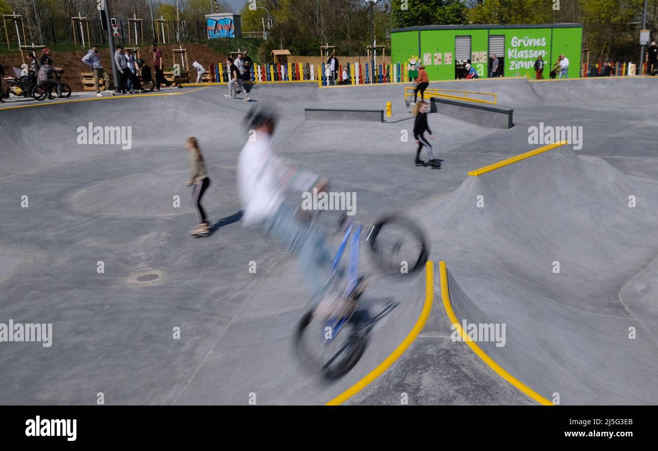 Sachsen, Germany. 23rd Apr, 2022. Young people are riding skates and ...