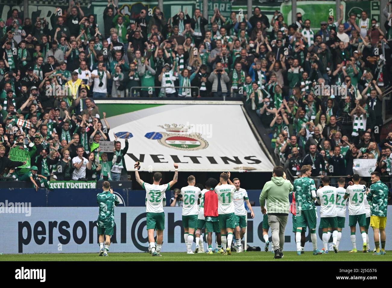 Gelsenkirchen, Germany. 23rd Apr, 2022. Soccer: 2nd Bundesliga, FC Schalke 04 - SV Werder Bremen ...
