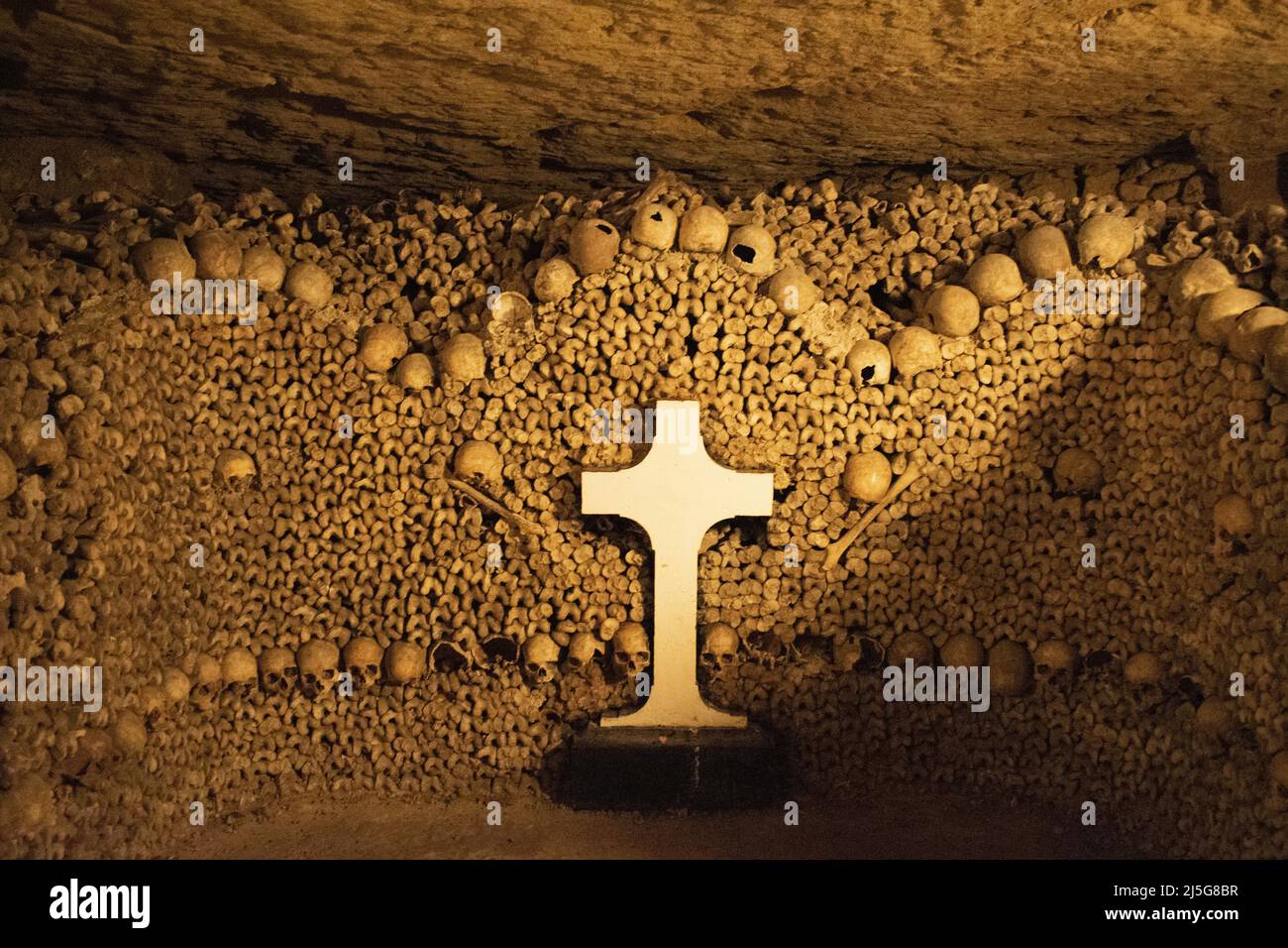 Paris: skulls and bones in the Catacombs of Paris, ossuary in an ...