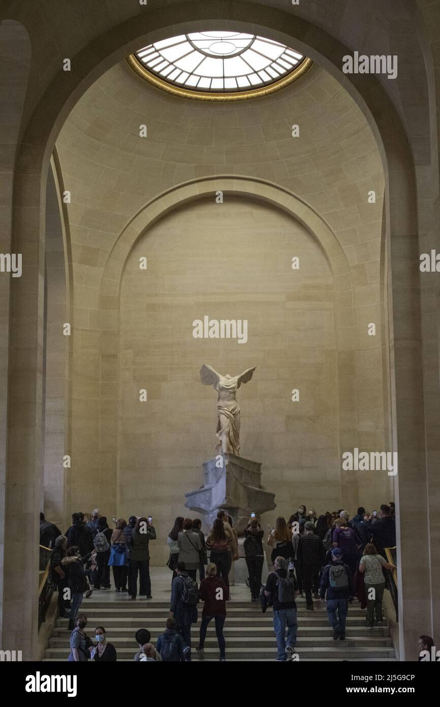 Paris, France: the Winged Victory of Samothrace, or the Nike of ...