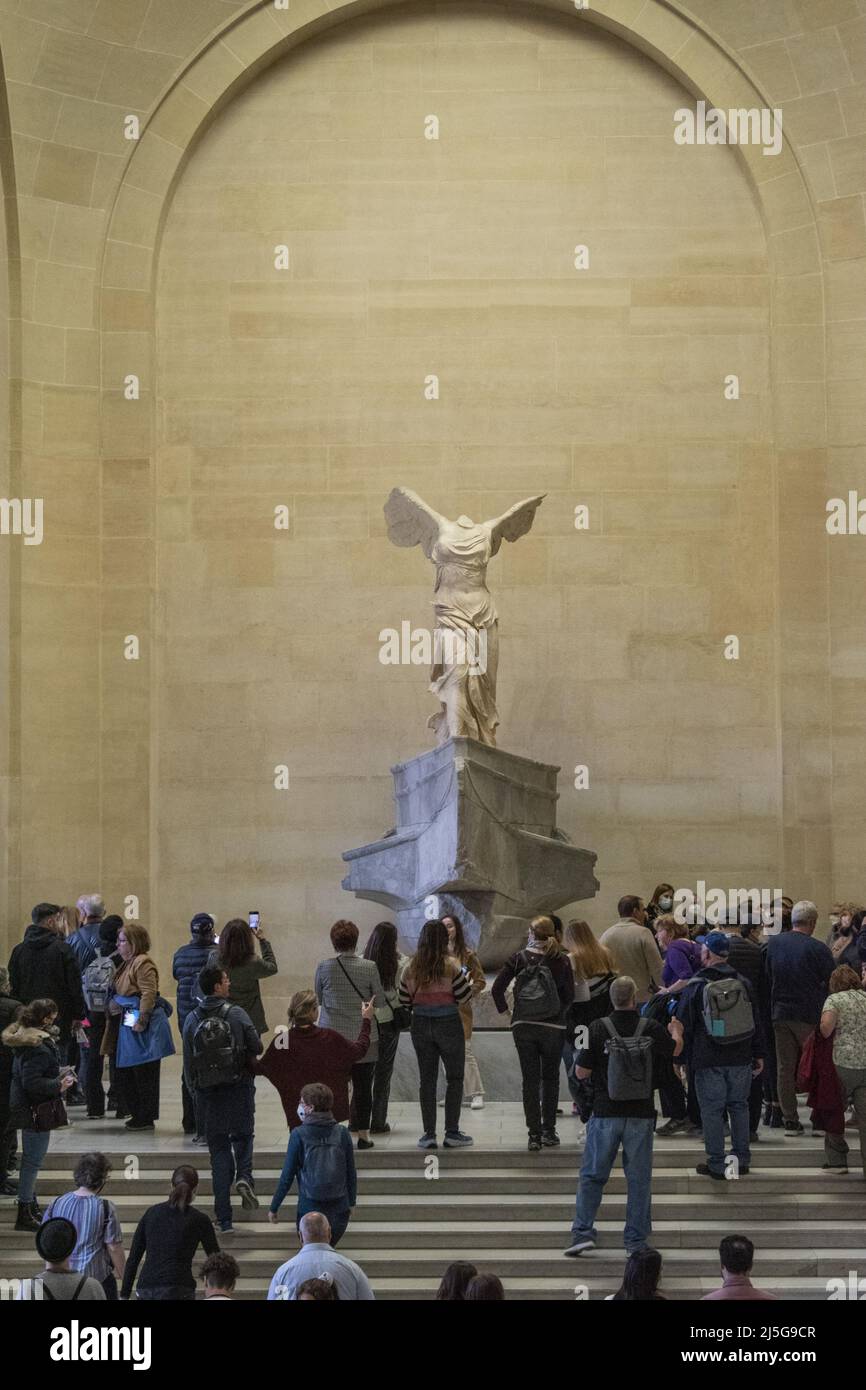 Paris, France: the Winged Victory of Samothrace, or the Nike of ...