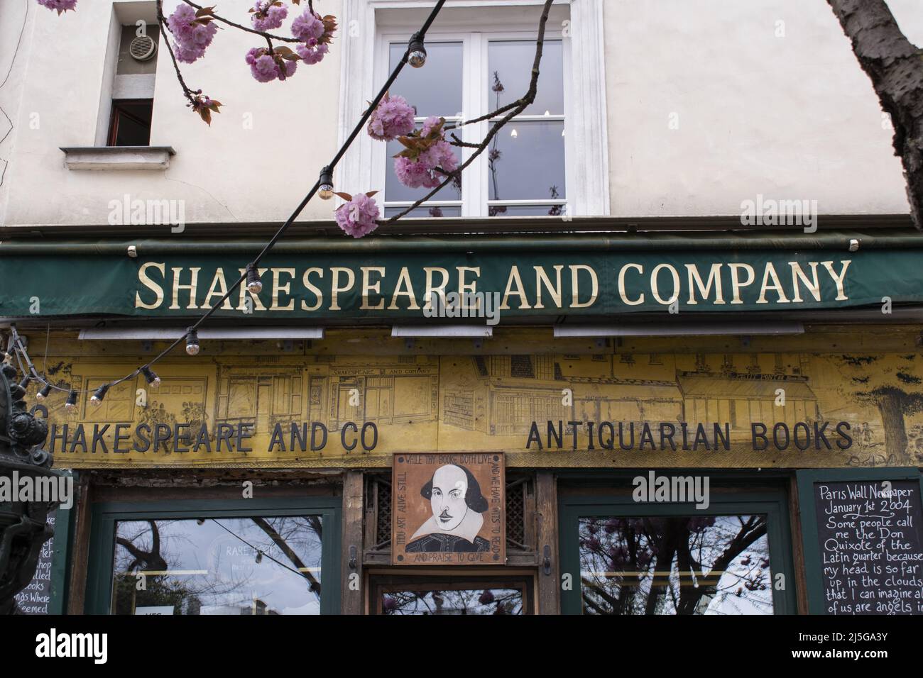 Paris, France: view of Shakespeare and Company, an English language ...