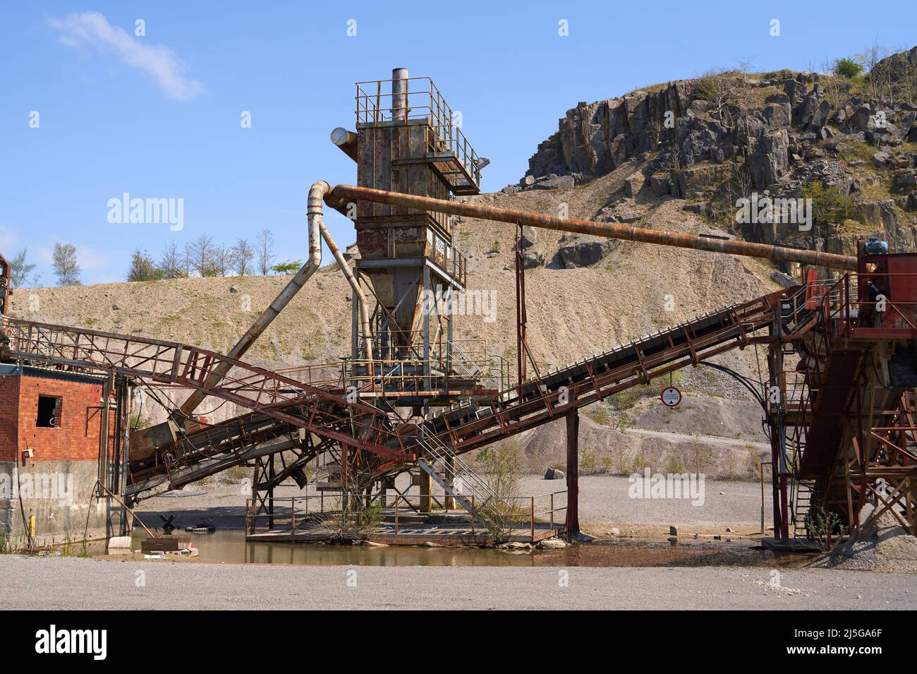 Old rusting rock quarry processing plant at Crich, Derbyshire, UK Stock ...