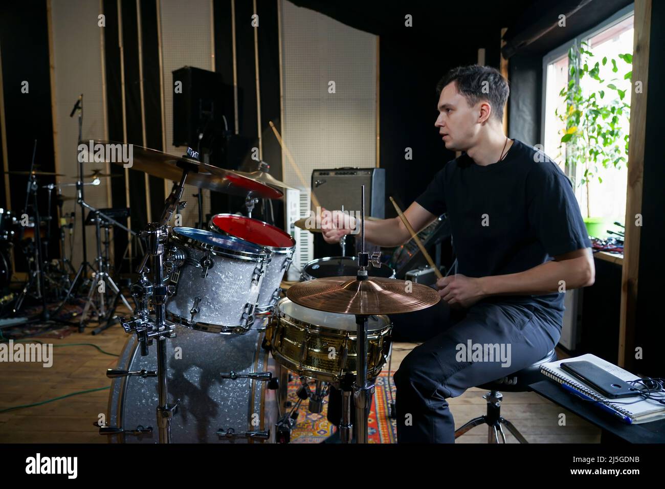 Playing recording rock hi-res stock photography and images - Alamy