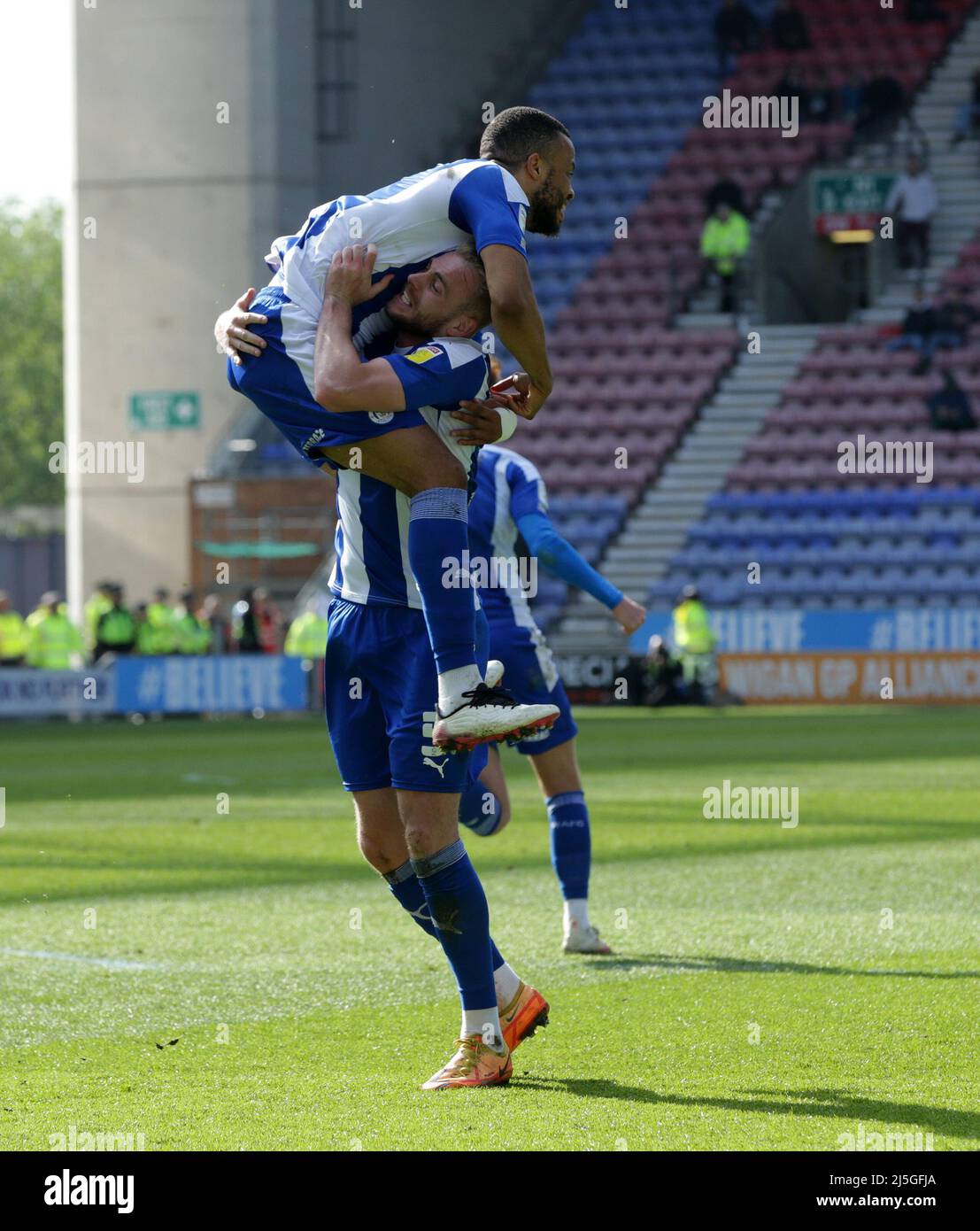 Sky bet efl league one champions hi-res stock photography and images ...