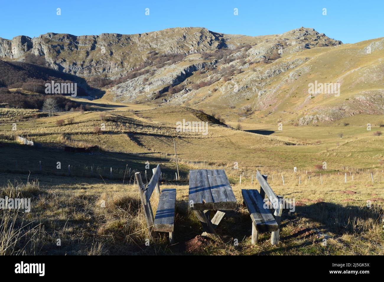 Hiking on Bjelašnica mountain, Obalj peak, Bosnia Stock Photo - Alamy