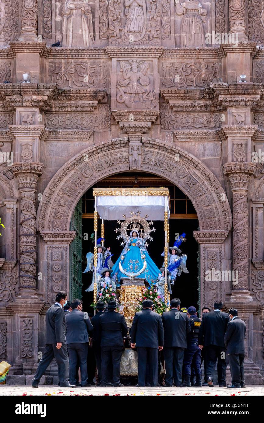 A Statue Of The Virgin Mary Is Carried Into The Cathedral During The ...