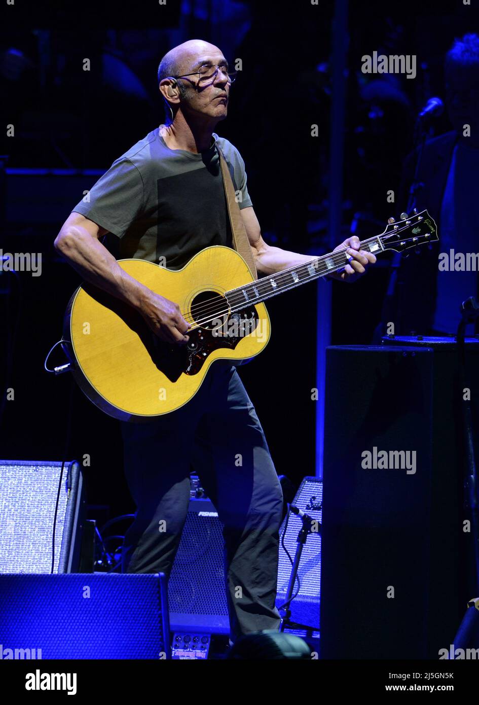 Hollywood FL, USA. 22nd Apr, 2022. Simon Townshend of The Who performs ...
