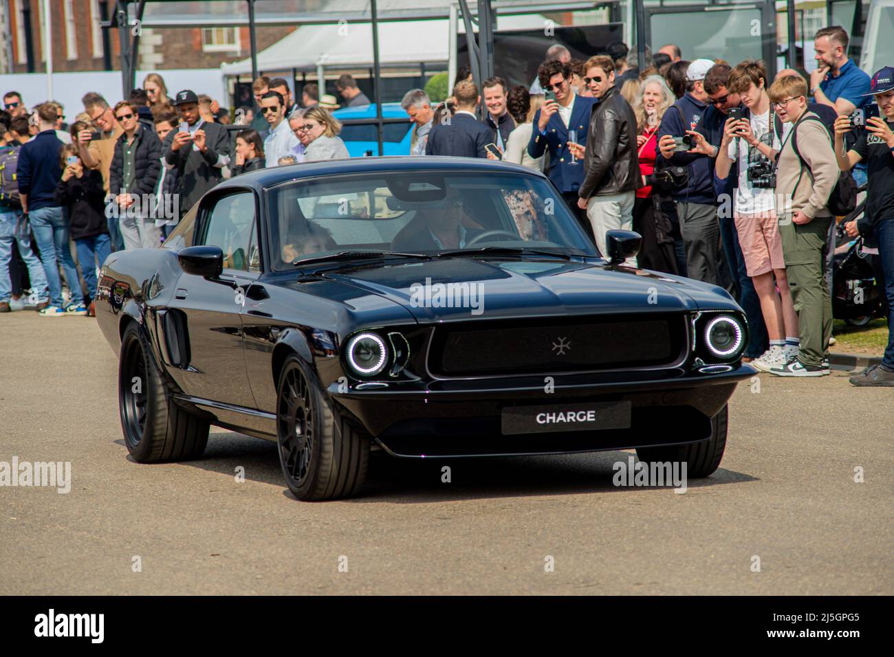 Chelsea car show in royal hospital hi-res stock photography and images ...