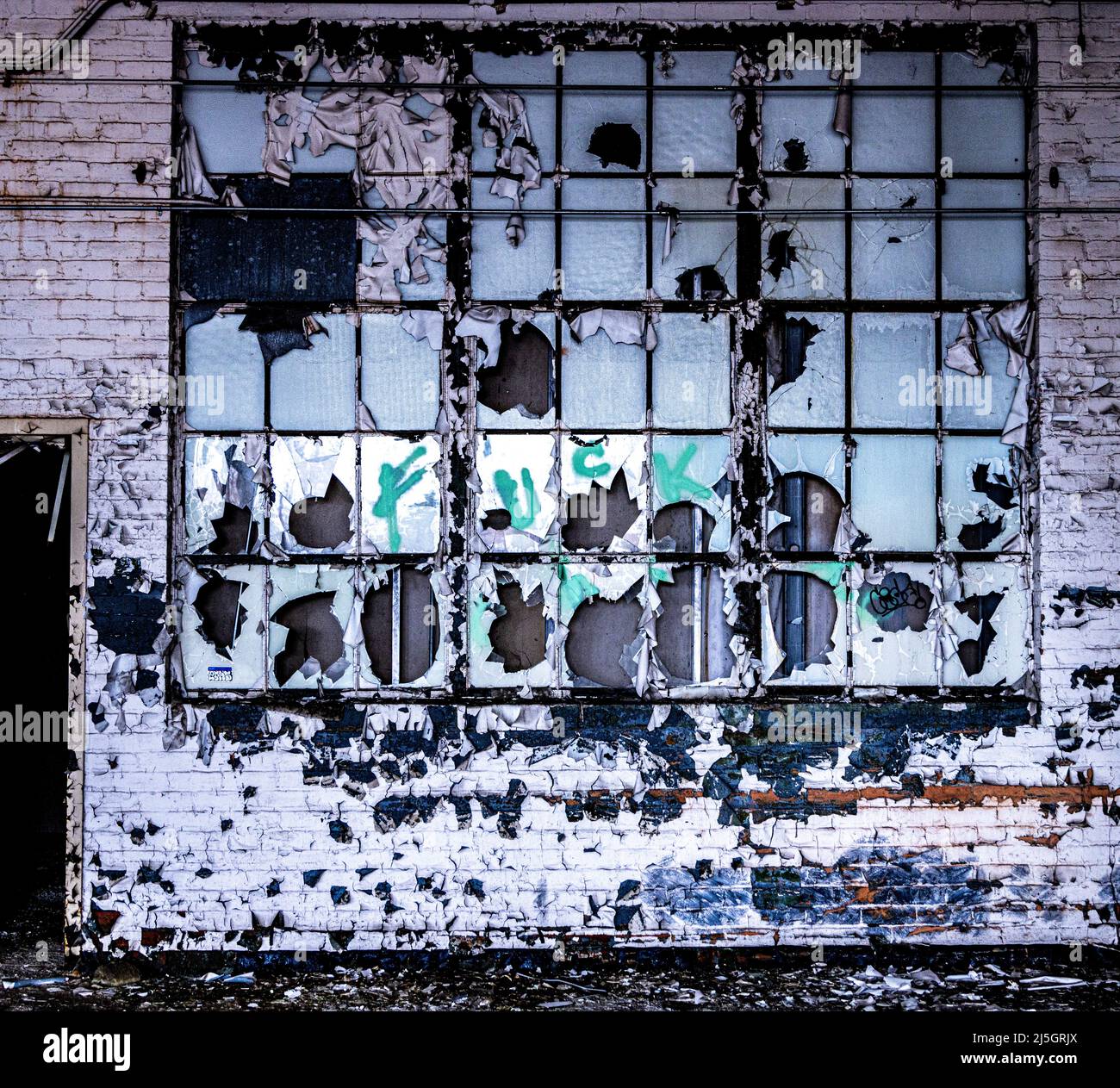 abandoned Plymouth Road Office Complex, formerly AMC engineering ...