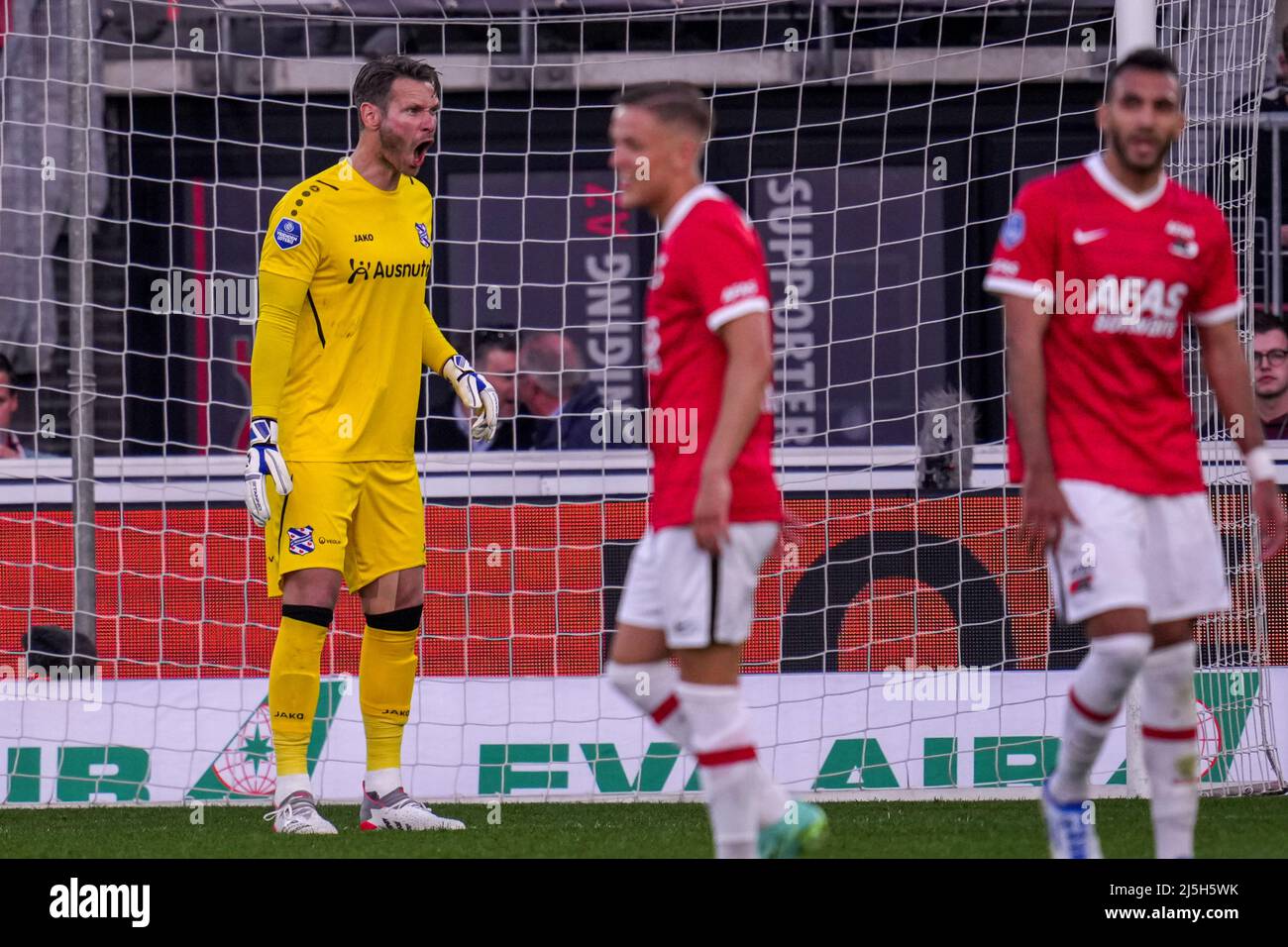ALKMAAR, NETHERLANDS - APRIL 23: goalkeeper Erwin Mulder of SC ...