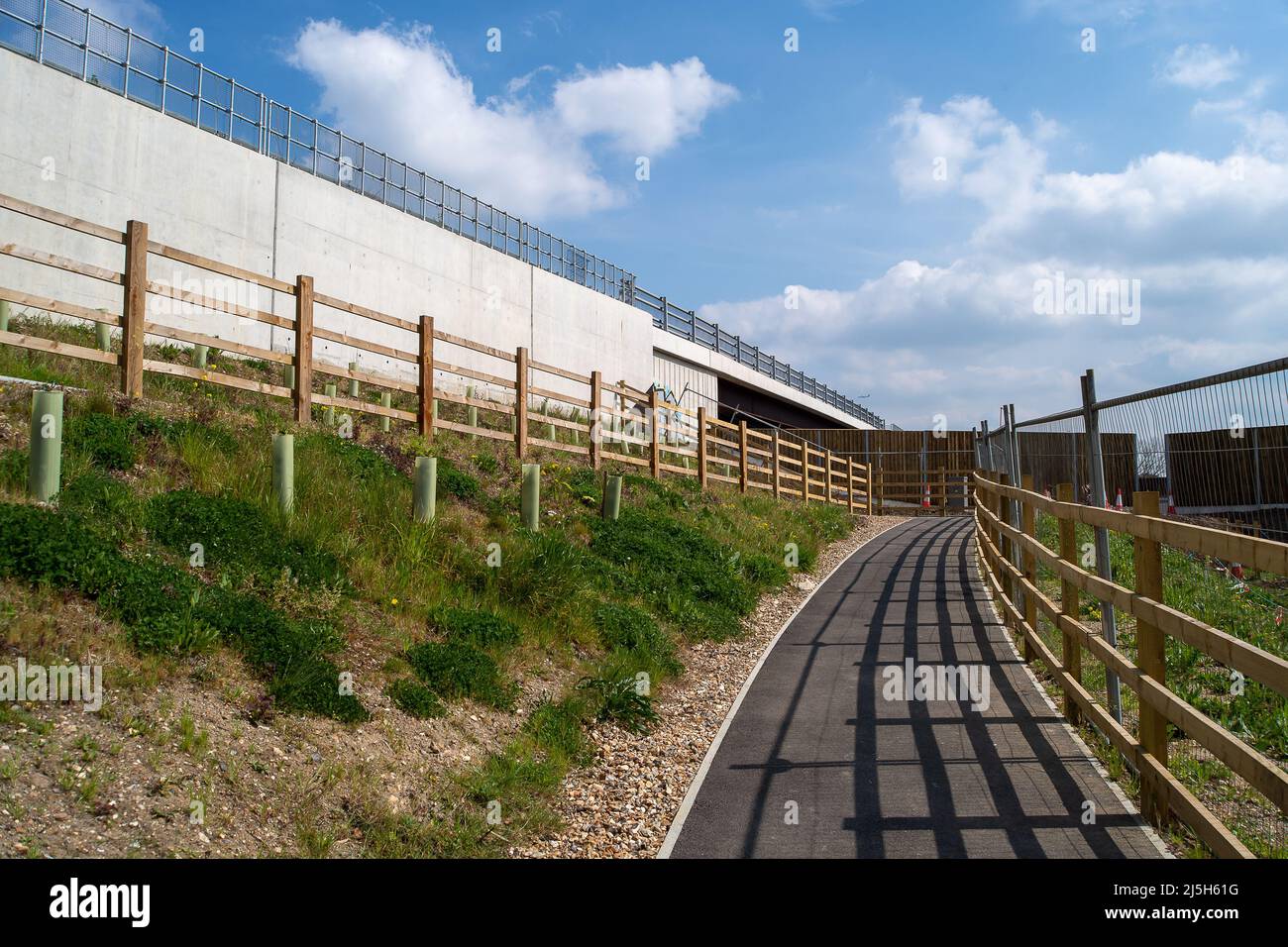Dorney Reach, Buckinghamshire, UK. 23rd April, 2022. The pretty village ...