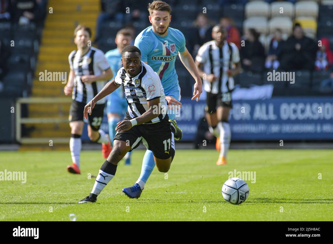 Aaron nemane tackle hi-res stock photography and images - Alamy