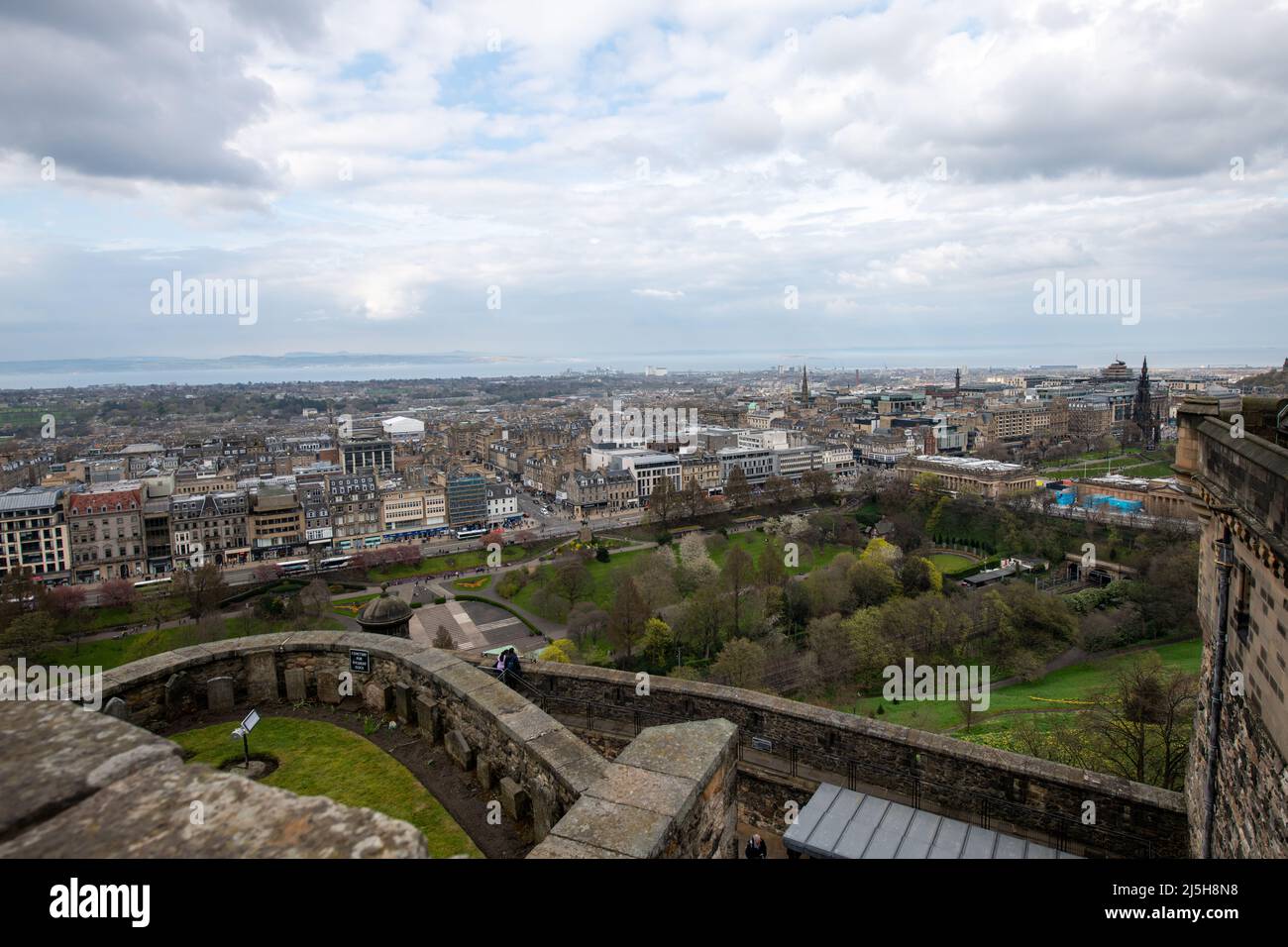 Edinburgh from the castle hi-res stock photography and images - Alamy