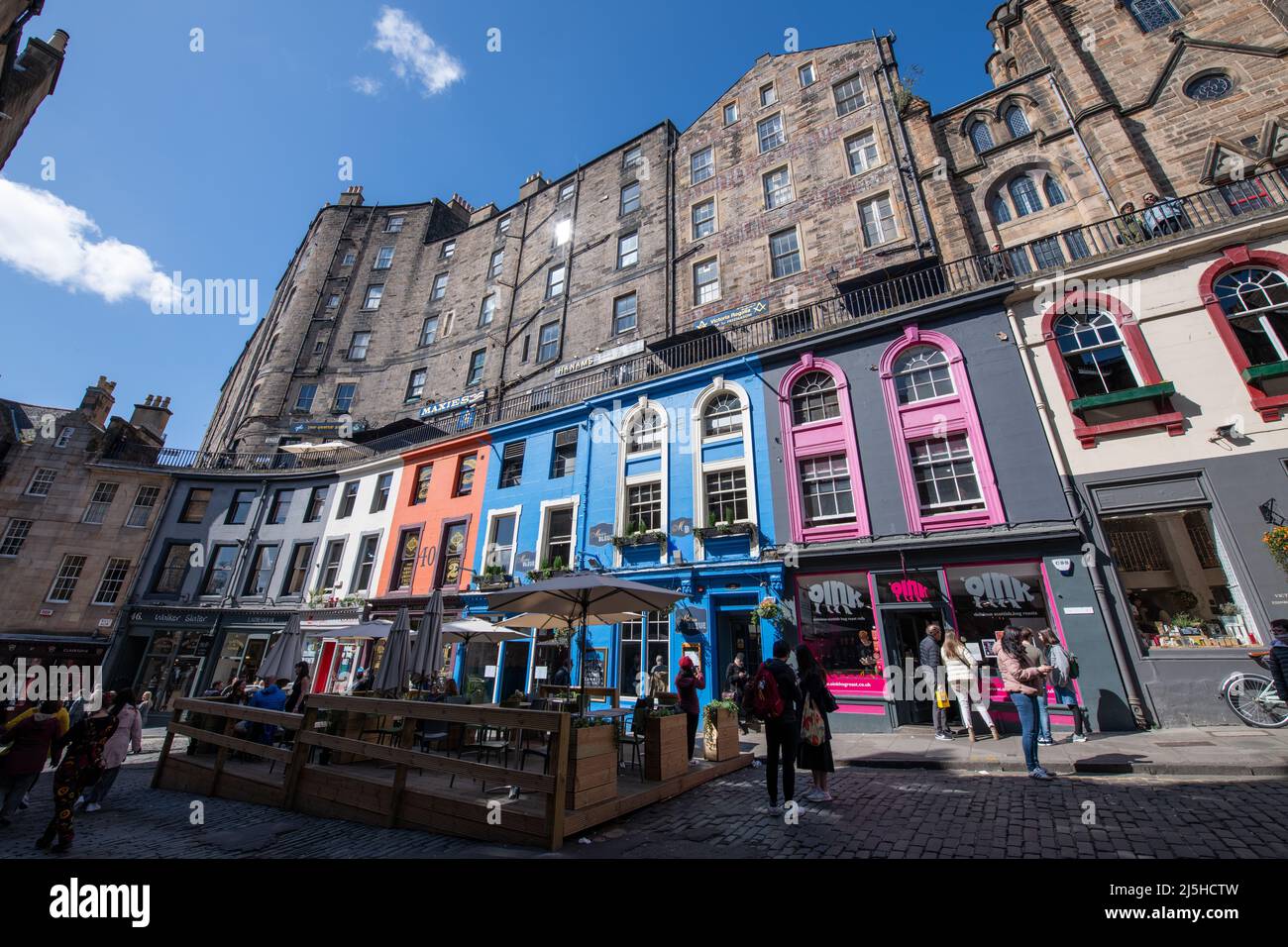 Colourful Victoria Street, Edinburgh Stock Photo - Alamy